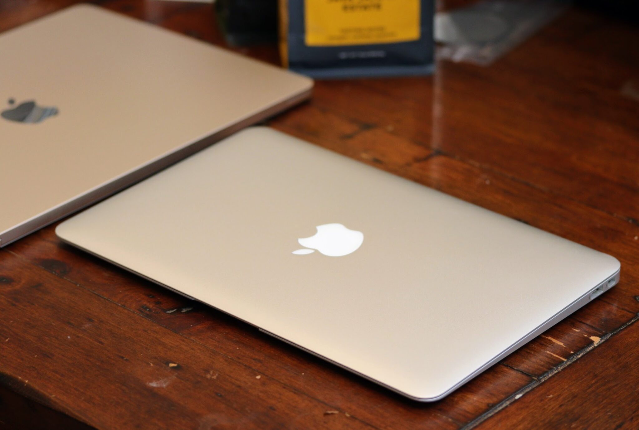 The Smallest Macbook Ever... for $185 - Spiffle!